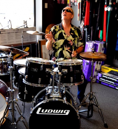 Friends of Guitar Hangar | The Guitar Hangar